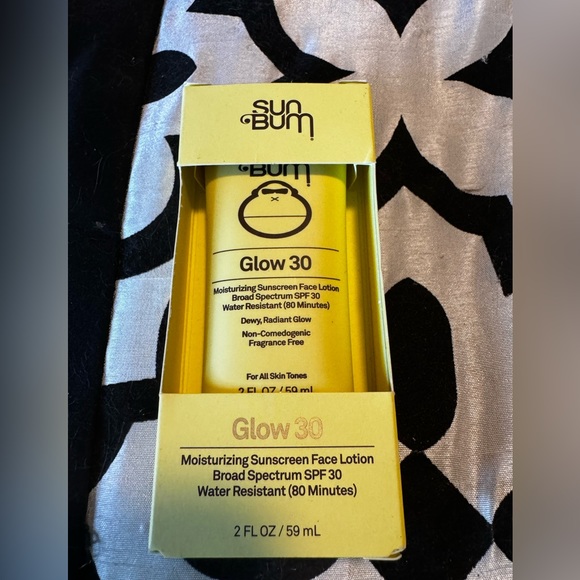 sun bum | Makeup | Sun Bum Glow 3 | Poshmark